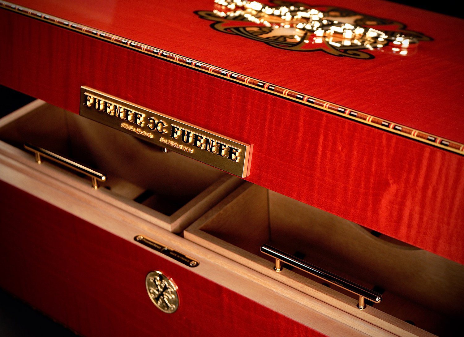 OpusX Serie “Heaven & Earth” Humidor - Flawless Crowns